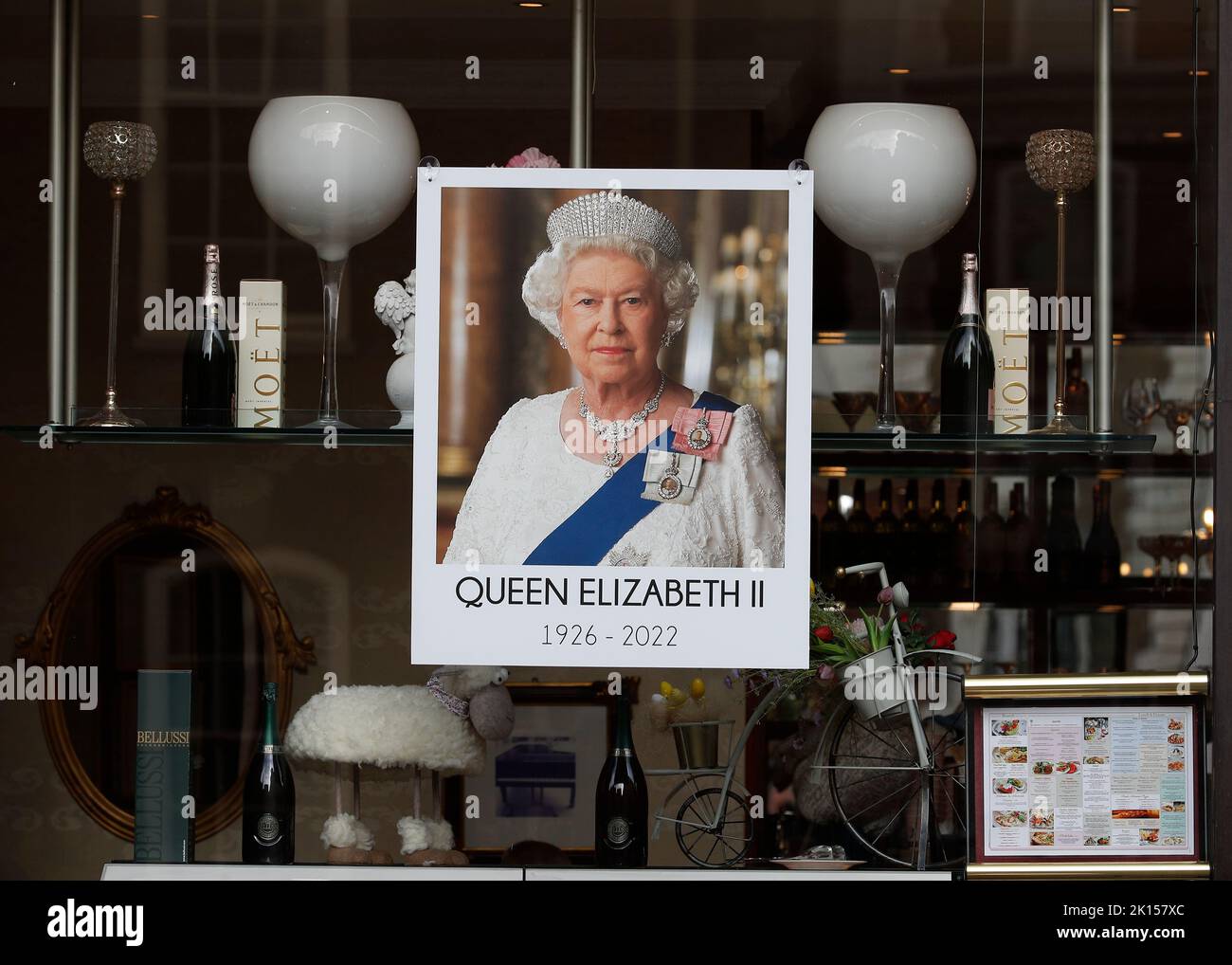 London UK 11th September 2022. Poster tribute to Queen Elizabeth II on ...