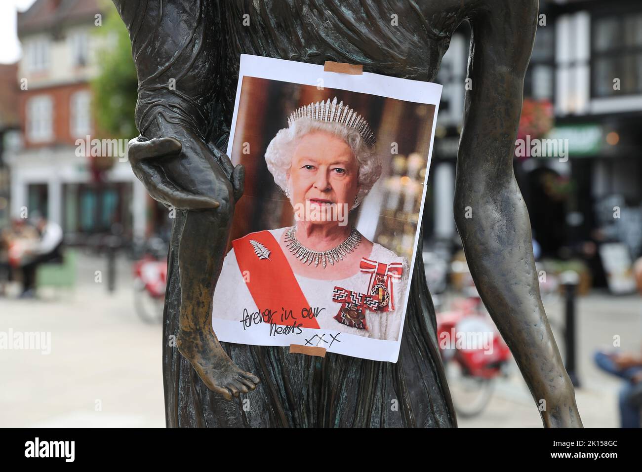 Tributes to queen elizabeth ii hi-res stock photography and images - Alamy
