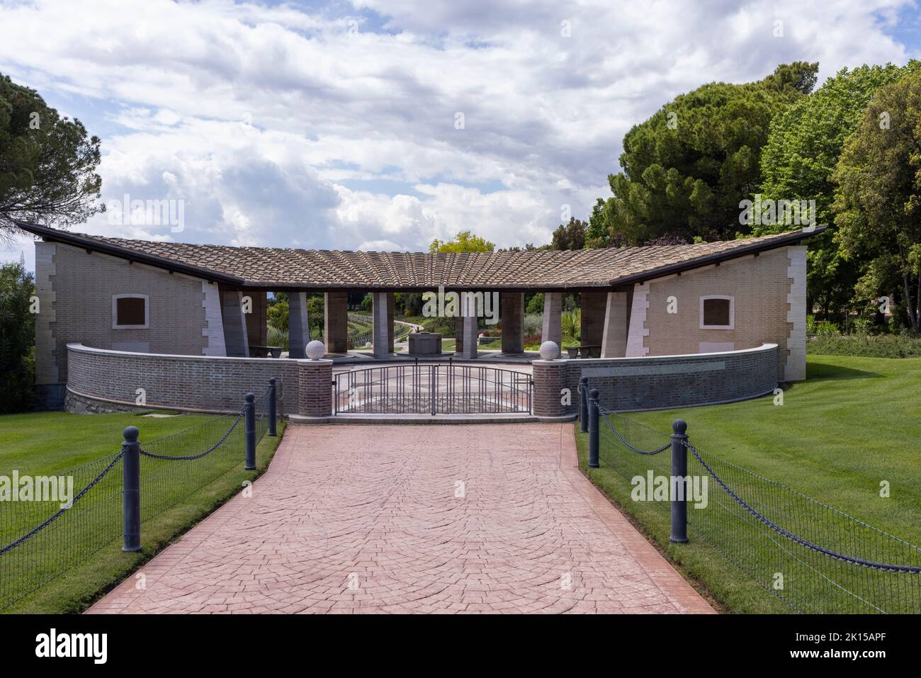 Sangro river war cemetery hi-res stock photography and images - Alamy