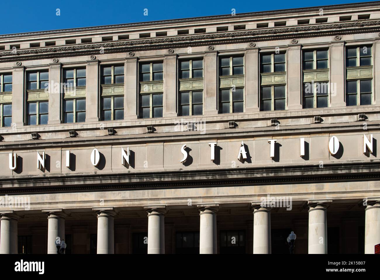 Union station sign hi-res stock photography and images - Alamy