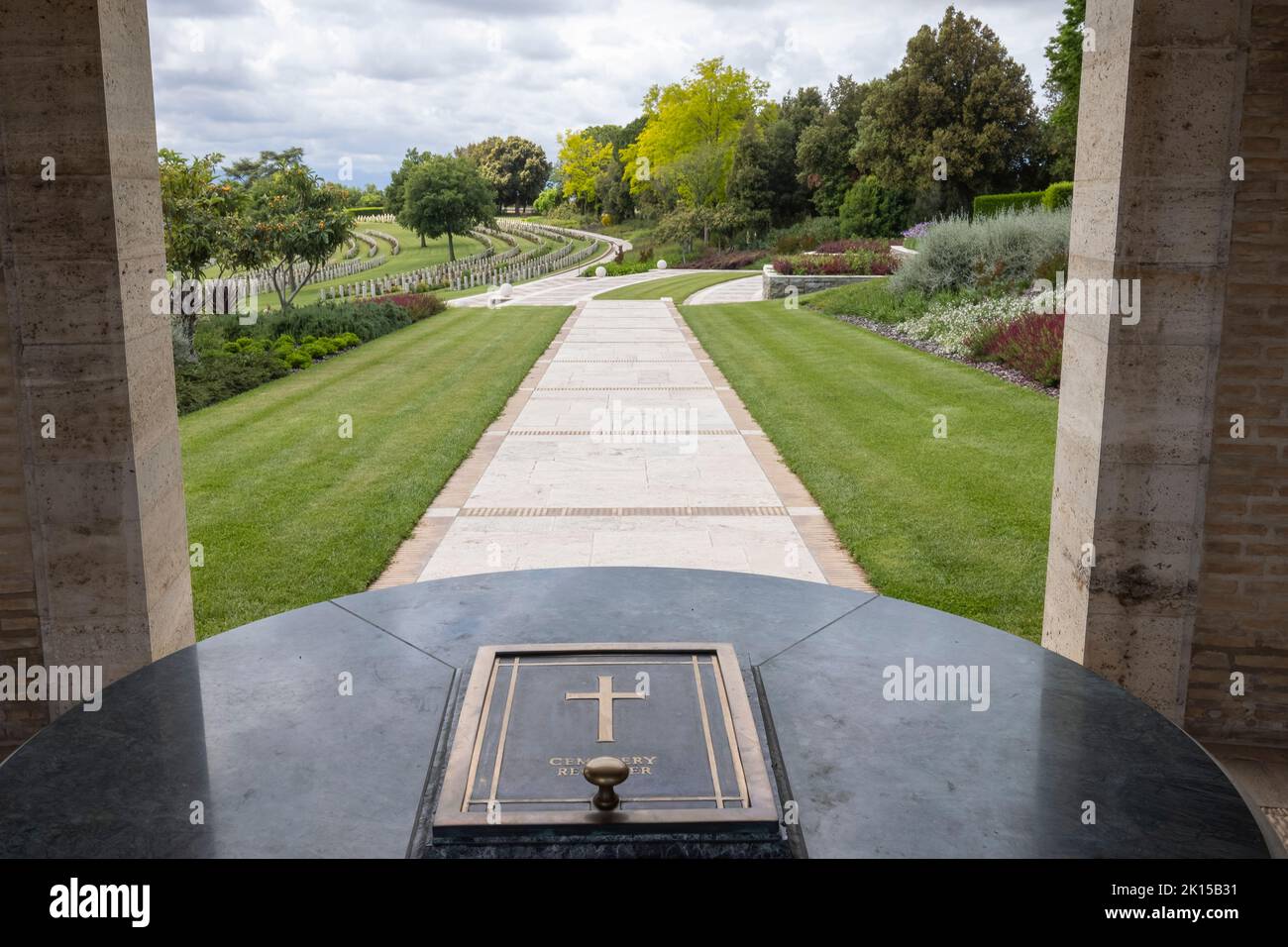 Sangro river war cemetery hi-res stock photography and images - Alamy