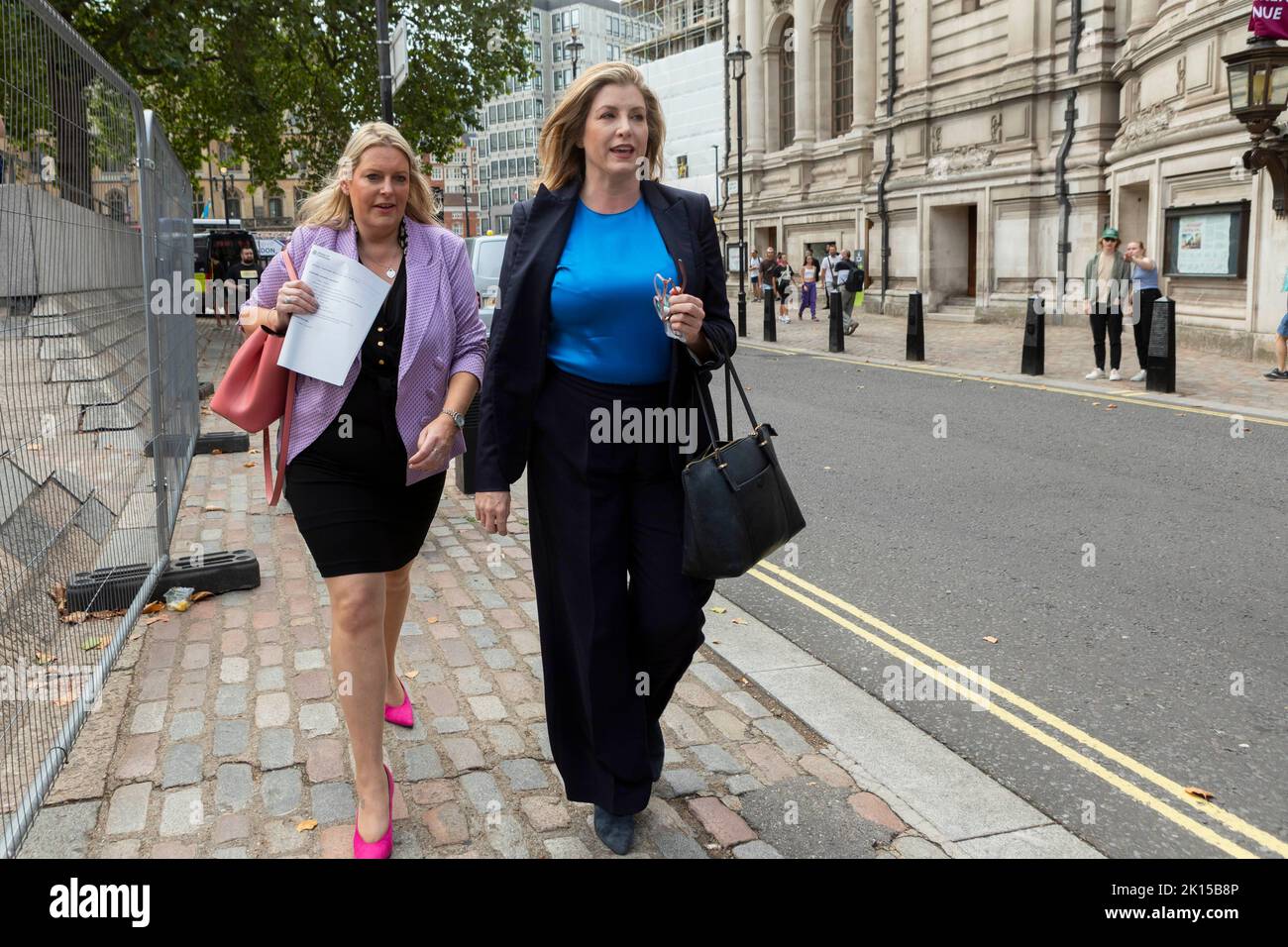 September 5 liz truss hi-res stock photography and images - Alamy