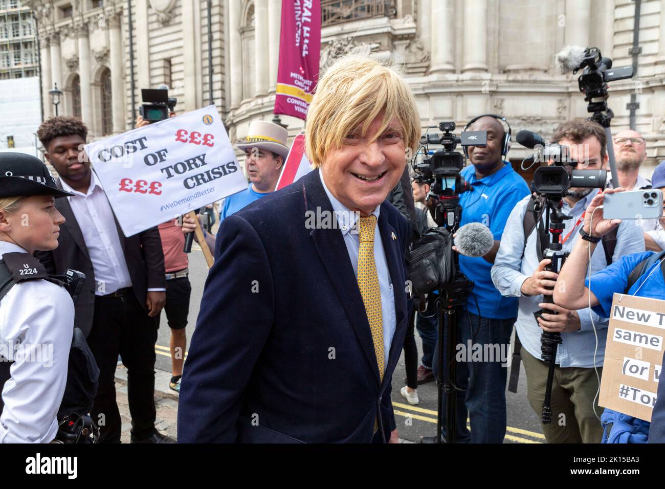 Newly elected Tory leader is announced at Queen Elizabeth II Conference ...