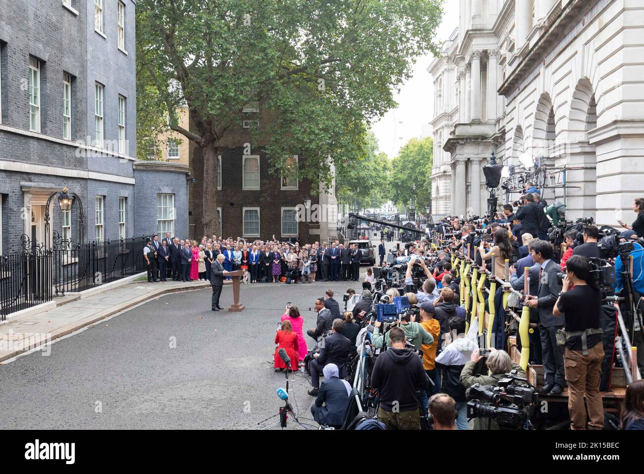 Outgoing Prime Minister Boris Johnson delivers his last speech at ...