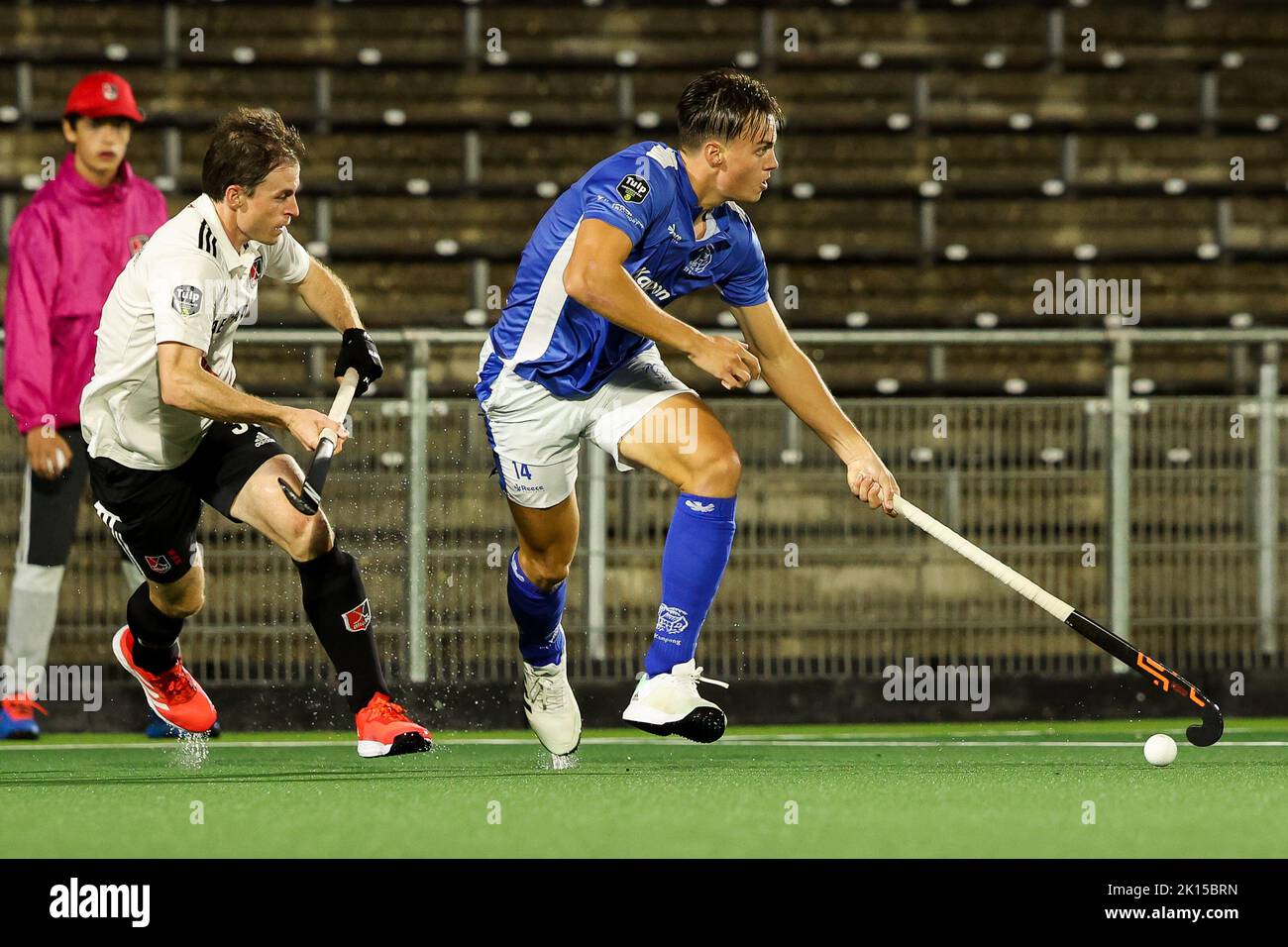AMSTELVEEN, NETHERLANDS - SEPTEMBER 15: Fergus Kavanagh of Amsterdam H1 ...