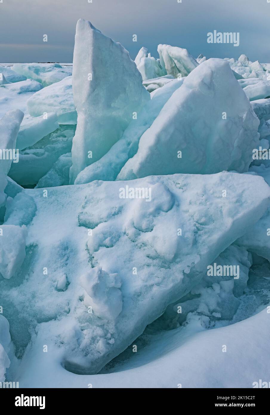 Ice patterns and piles of ice plates called Ice Shoves on the Green Bay ...