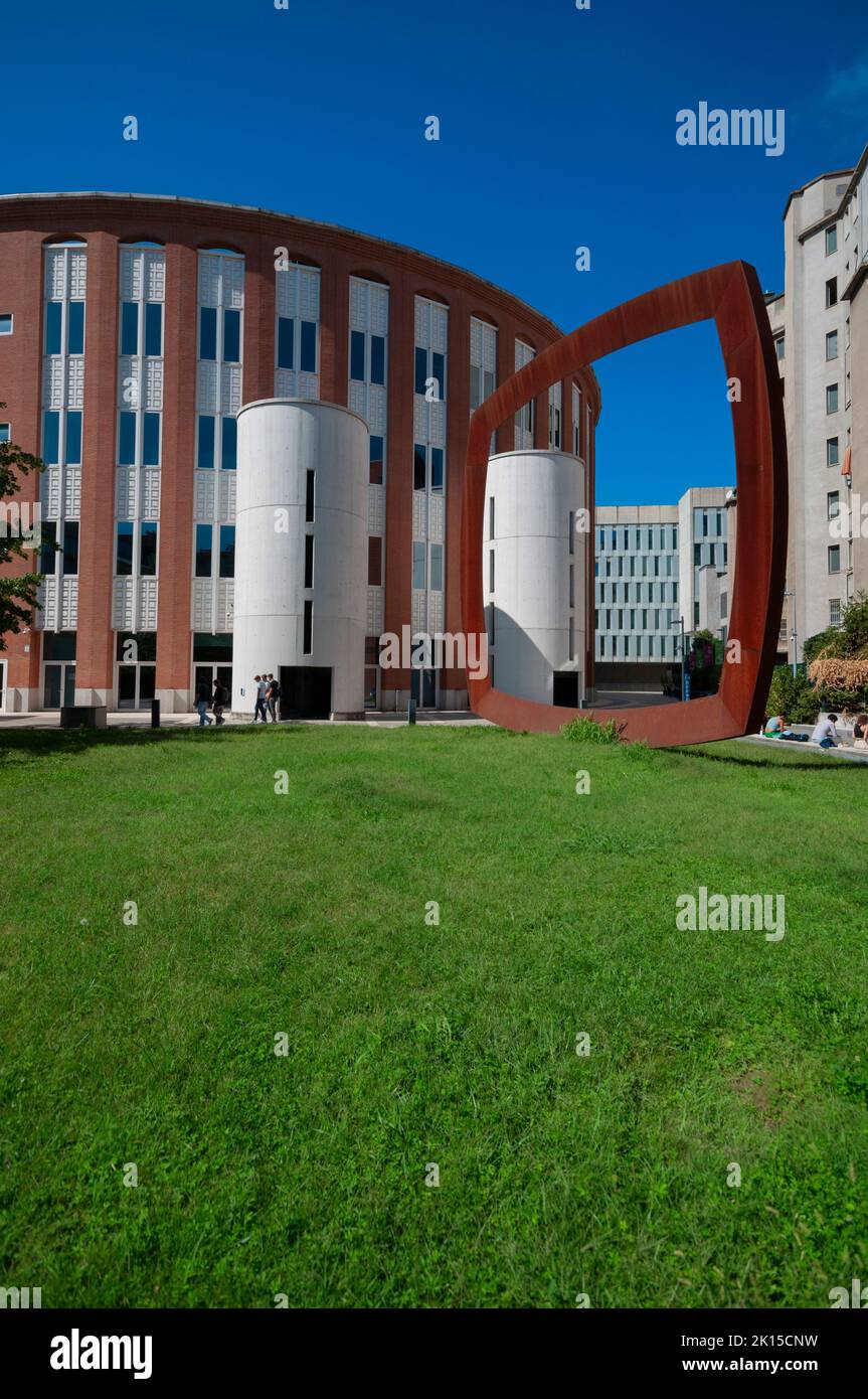 Italy, Lombardy, Milan, Luigi Bocconi Commercial University, Courtyard ...
