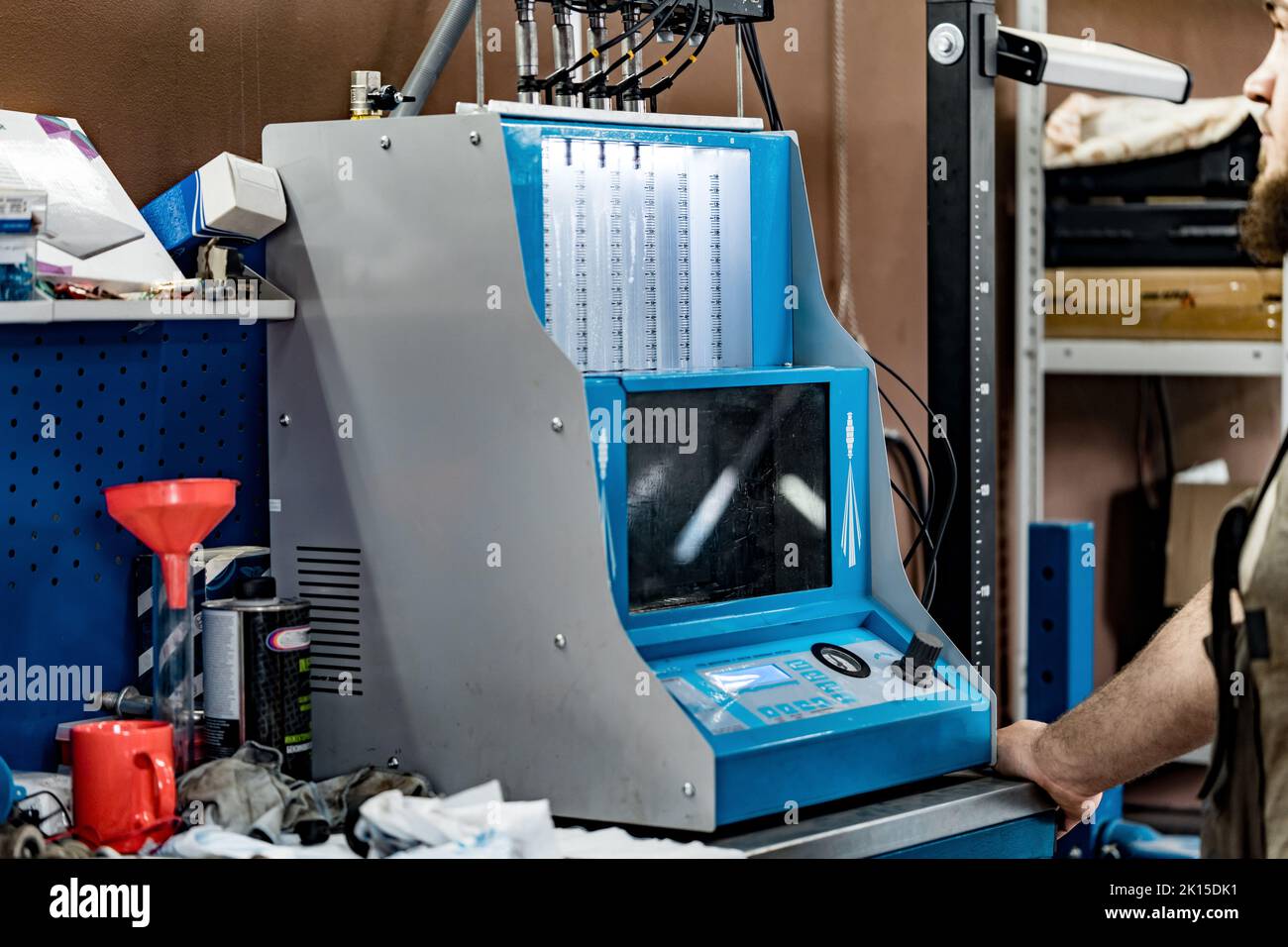 Fuel injector cleaner and tester machine at car service station Stock ...