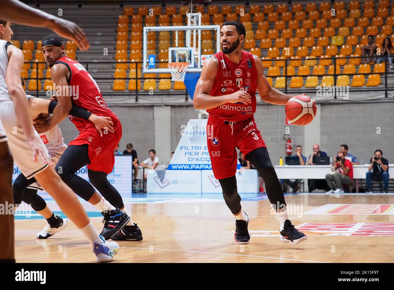 Naz mitrou long hi-res stock photography and images - Alamy