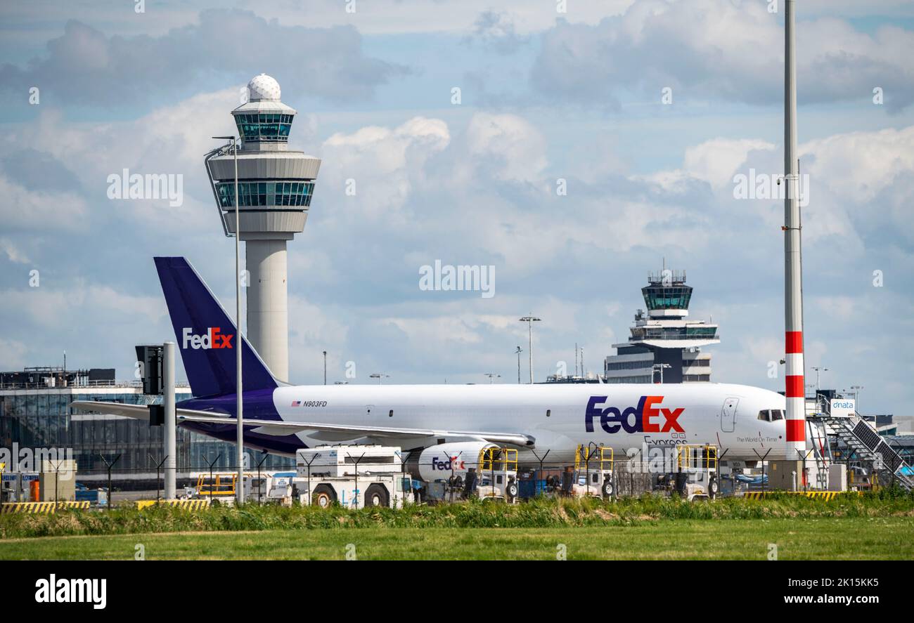 Amsterdam Schiphol Airport, FedEx Freighter Apron, Amsterdam ...