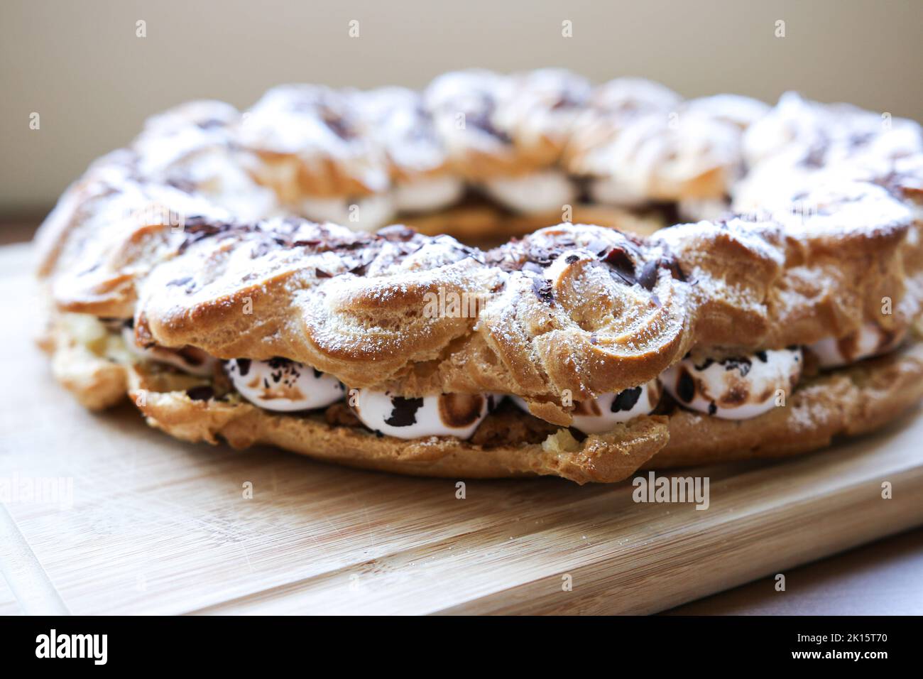 Pastry cake paris hi-res stock photography and images - Alamy