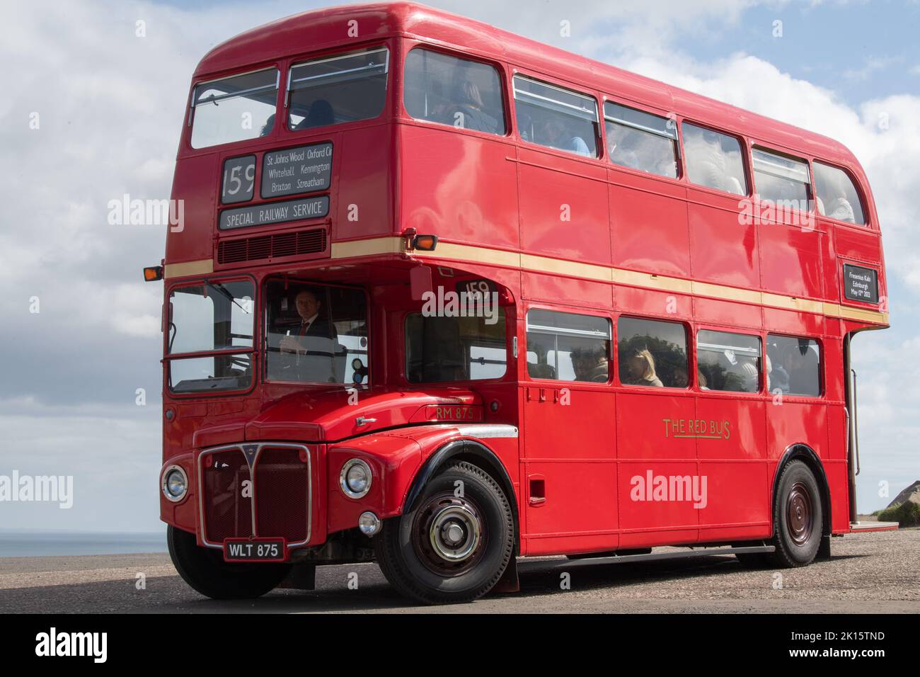 Bus london red hi-res stock photography and images - Alamy