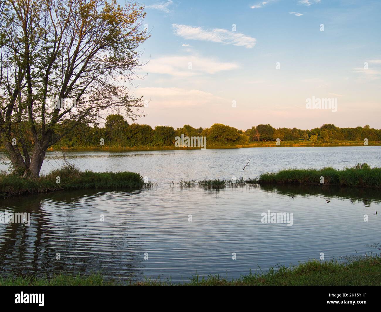 Scenic Pond at Veterans Park in Spring Hill Kansas Stock Photo - Alamy