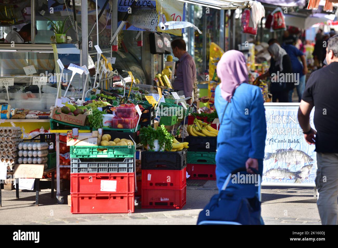 Brunnenmarkt hi-res stock photography and images - Alamy