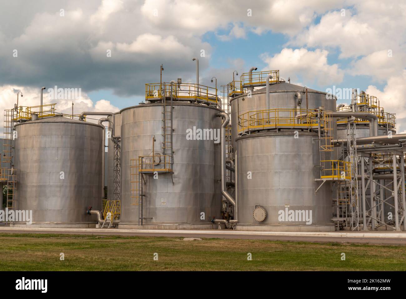 Oil and gas industry, oil refinery Stock Photo - Alamy