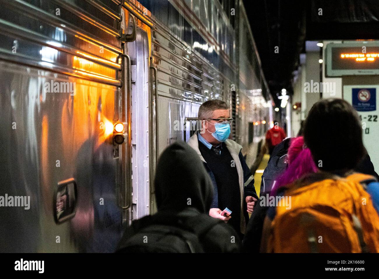 Amtrak trains chicago hi-res stock photography and images - Alamy