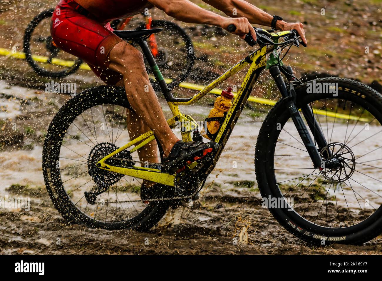 Muddy Splash from a Mountain Bike Stock Photo - Alamy