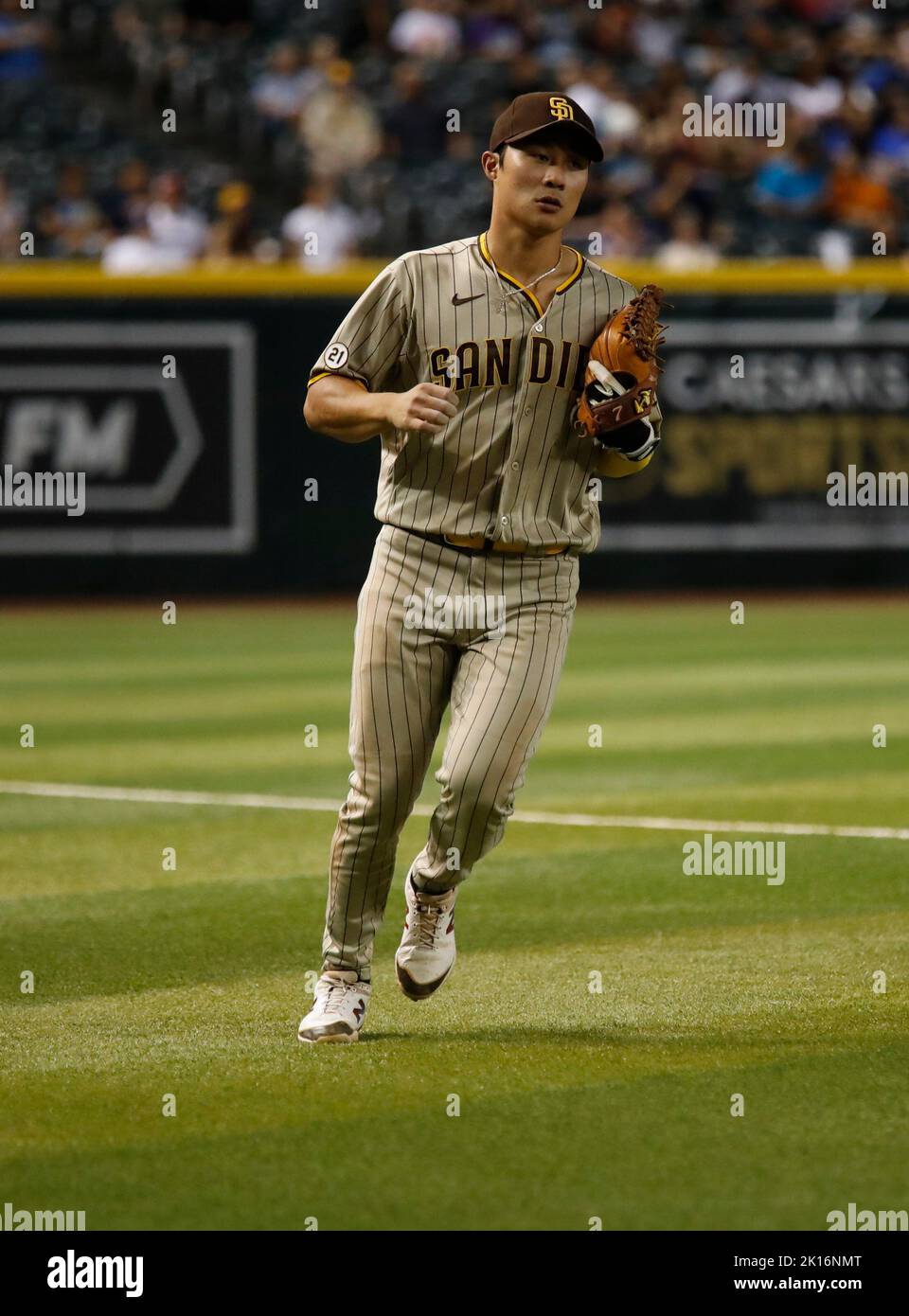 September 15, 2022: Ha-Seong Kim (7) of the San Diego Padres makes ...