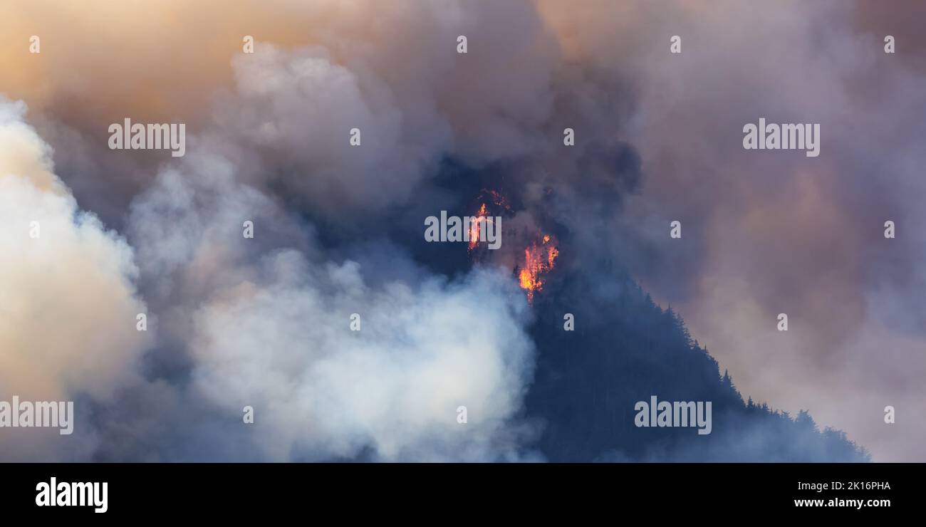 Big smokey fire hi-res stock photography and images - Alamy