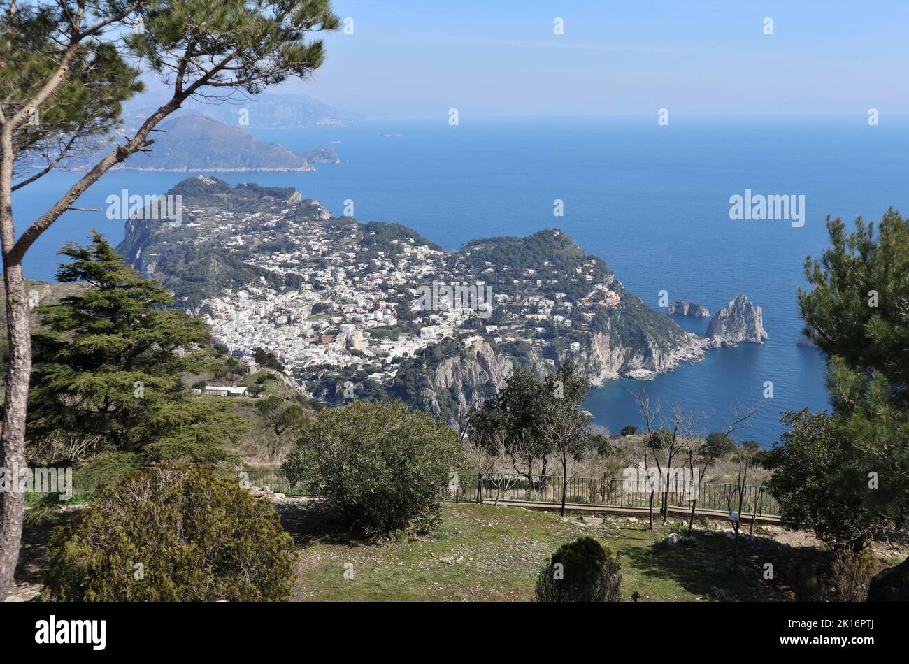 Anacapri - Scorcio panoramico del Monte Tiberio dalla terrazza di Monte ...