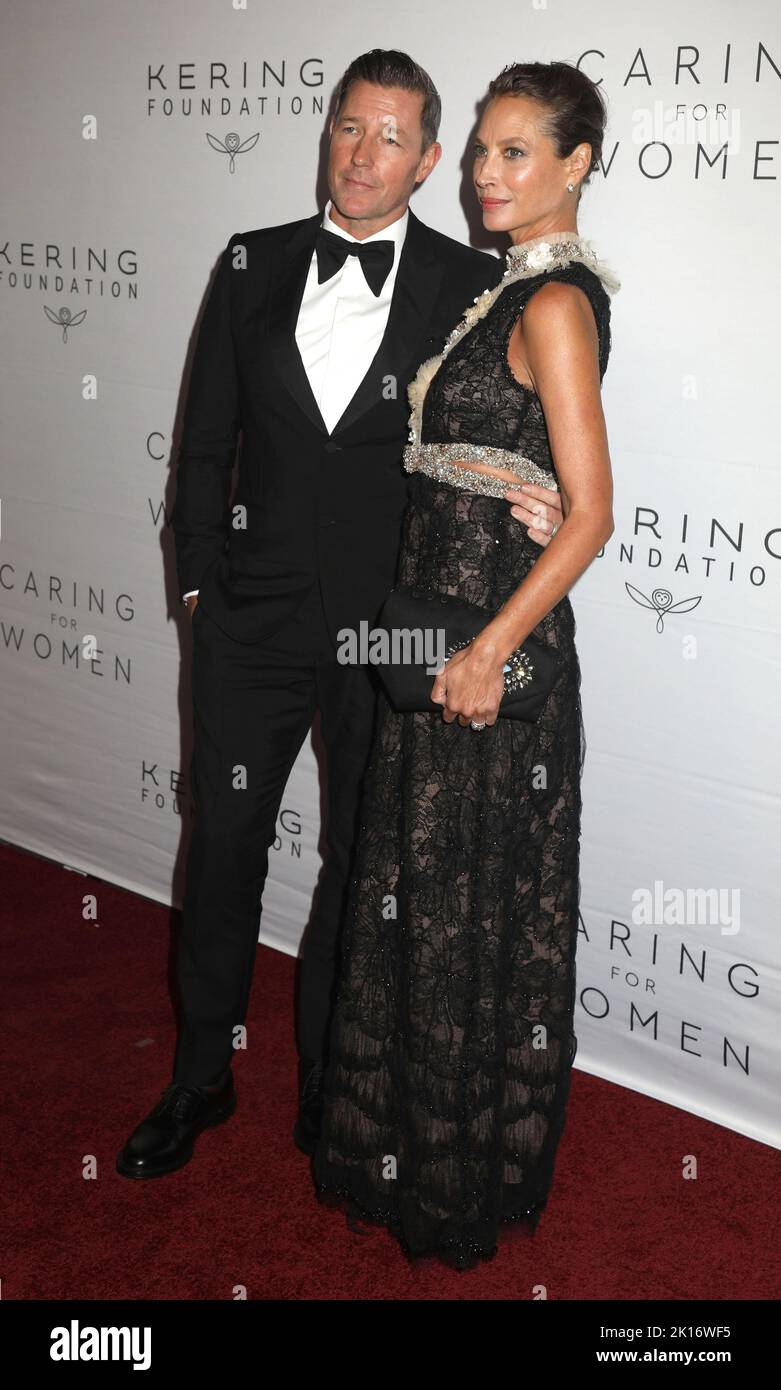 Edward burns christy turlington burns hi-res stock photography and ...