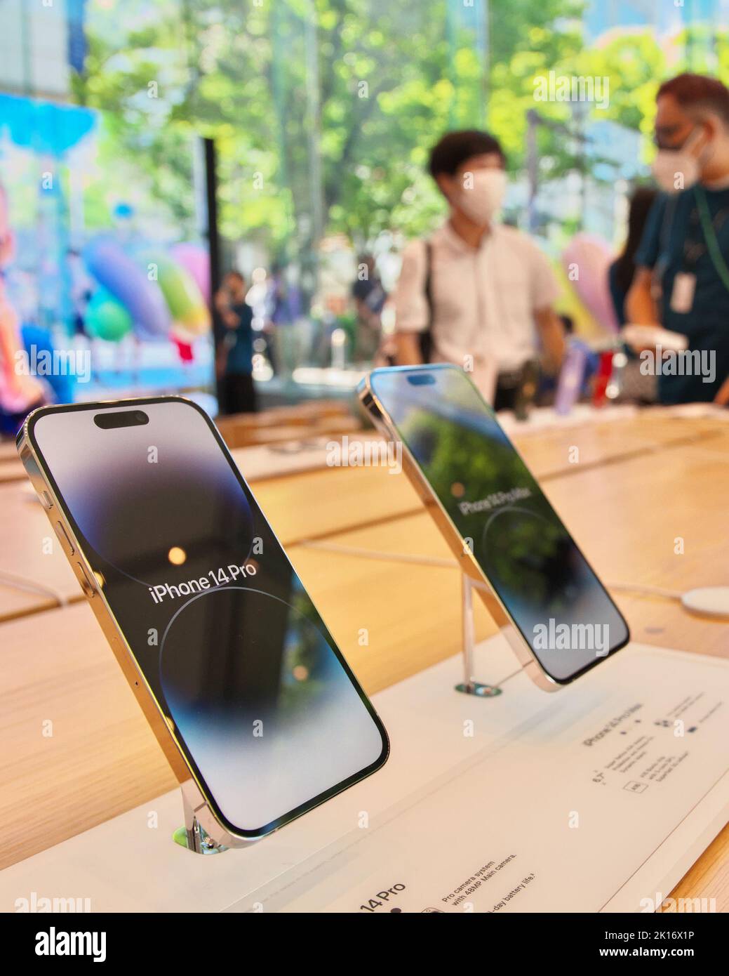 Tokyo, Japan. 16th Sep, 2022. Apple's new iPhone 14 series are seen ...