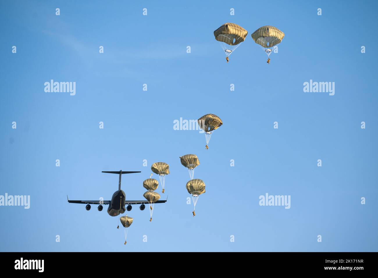 Bayern, Germany. 7th Sep, 2022. U.S. Soldiers assigned to the 173rd ...