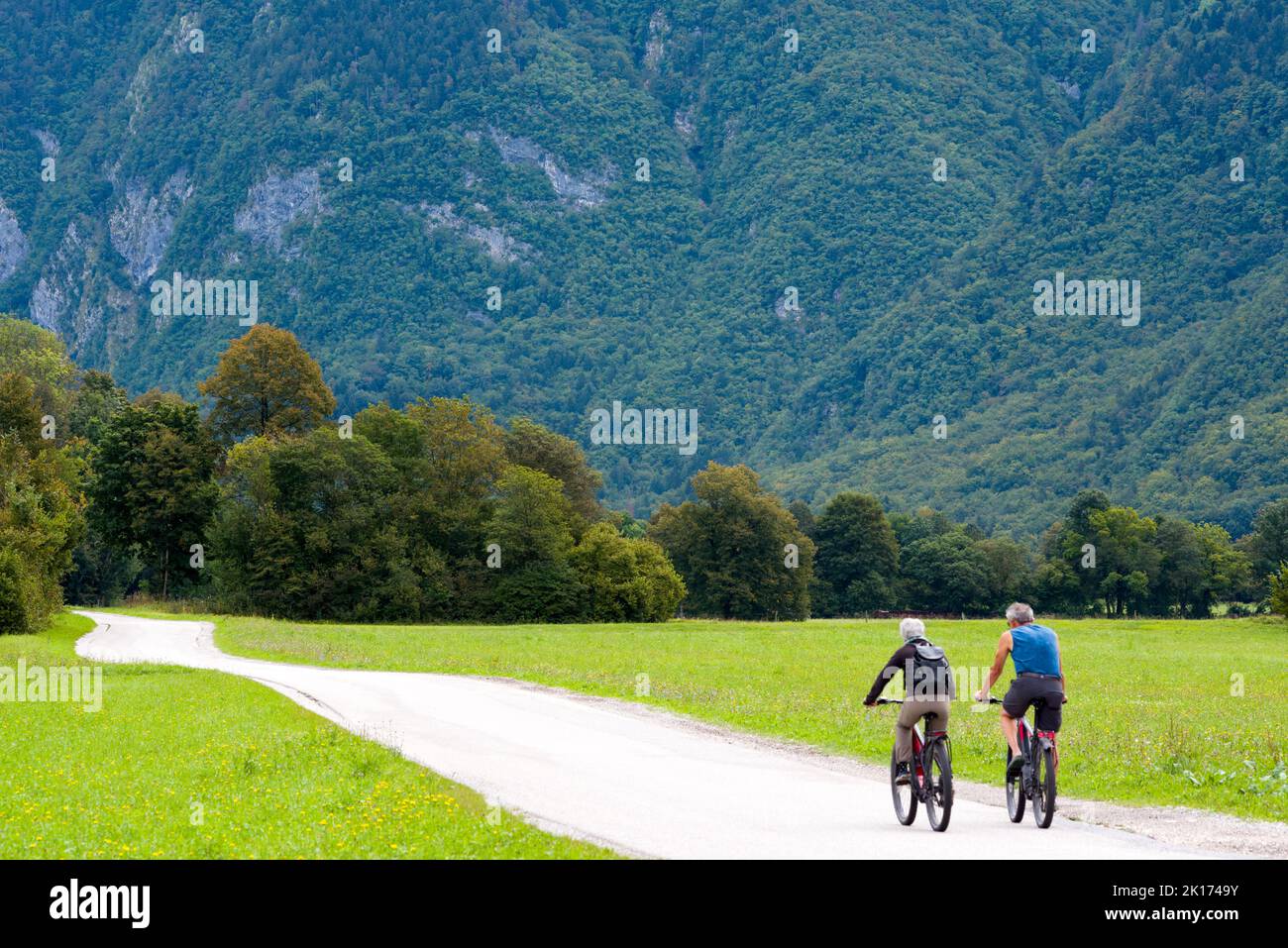 Cycling alps hi-res stock photography and images - Alamy