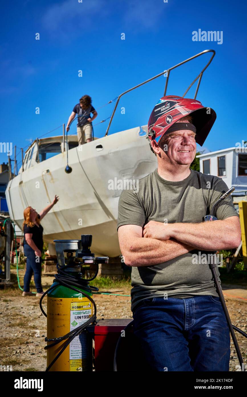 Project fixing hi-res stock photography and images - Alamy