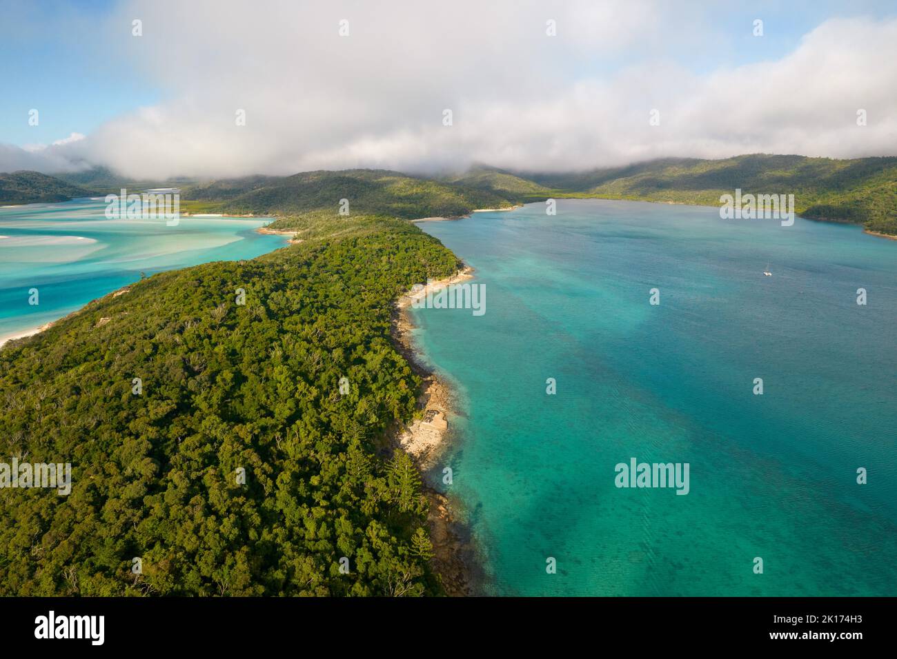 Beautiful Arial View of Whitsundays Islands and Whitehaven Beach ...