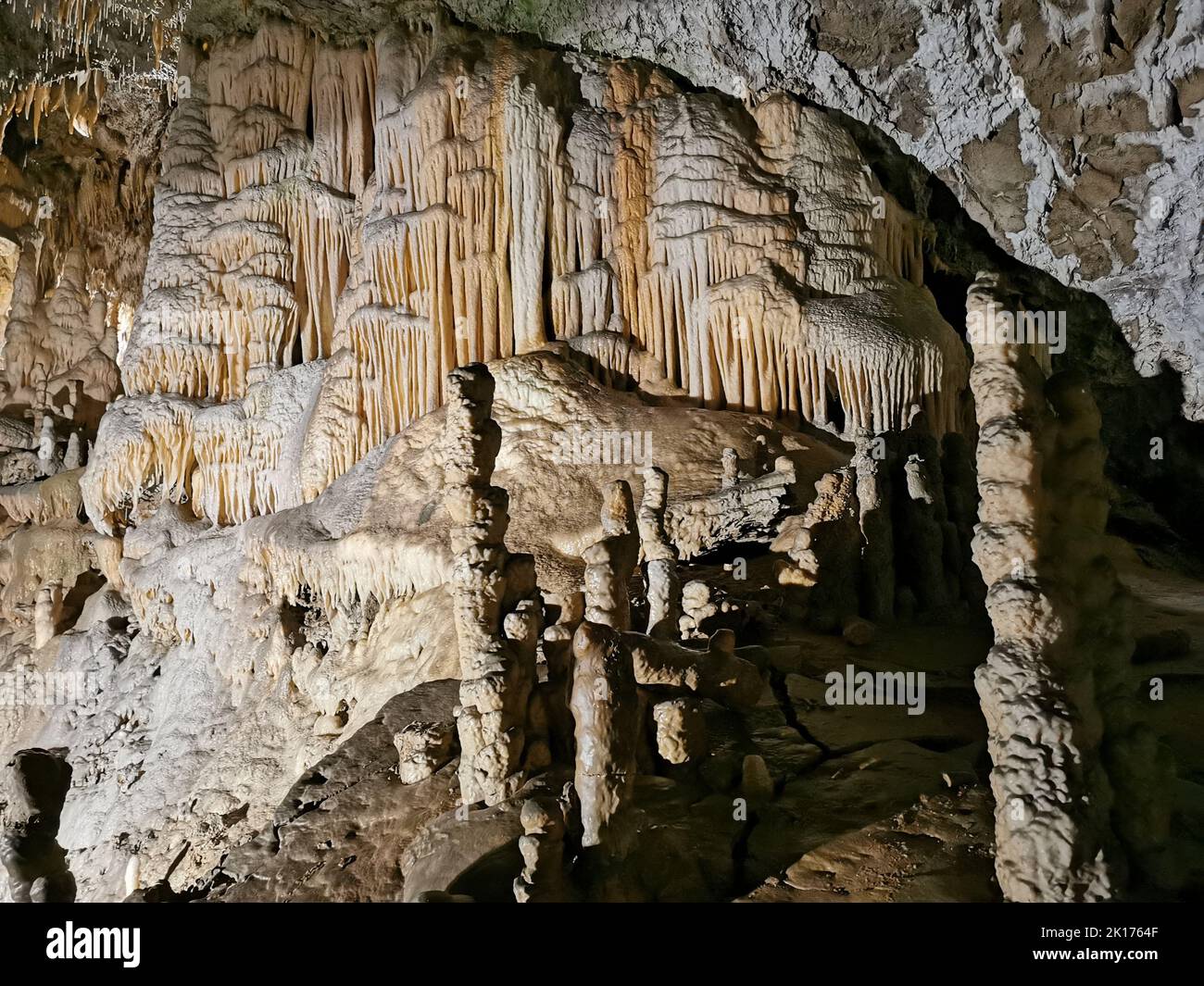 Thousands of stalagmites and stalactites Stock Photo - Alamy