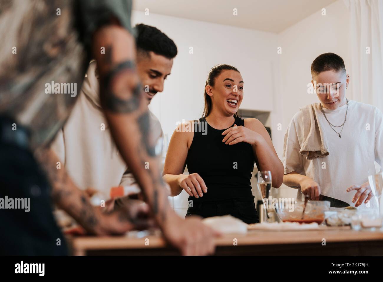 Bond session hi-res stock photography and images - Alamy