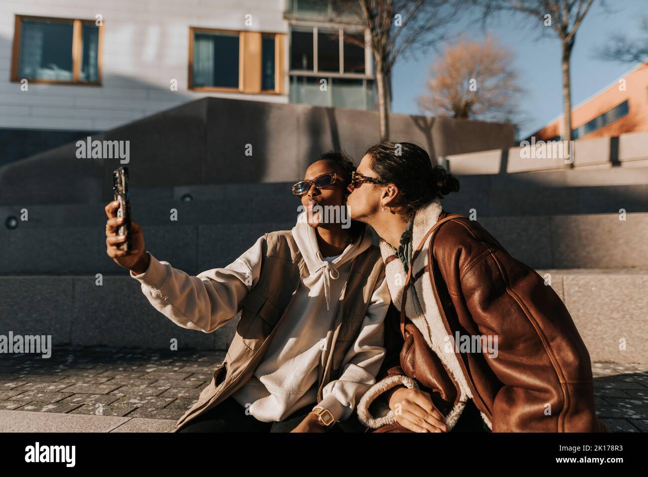 Female friends taking selfie Stock Photo - Alamy Female friends taking selfie Stock Photo - Alamy