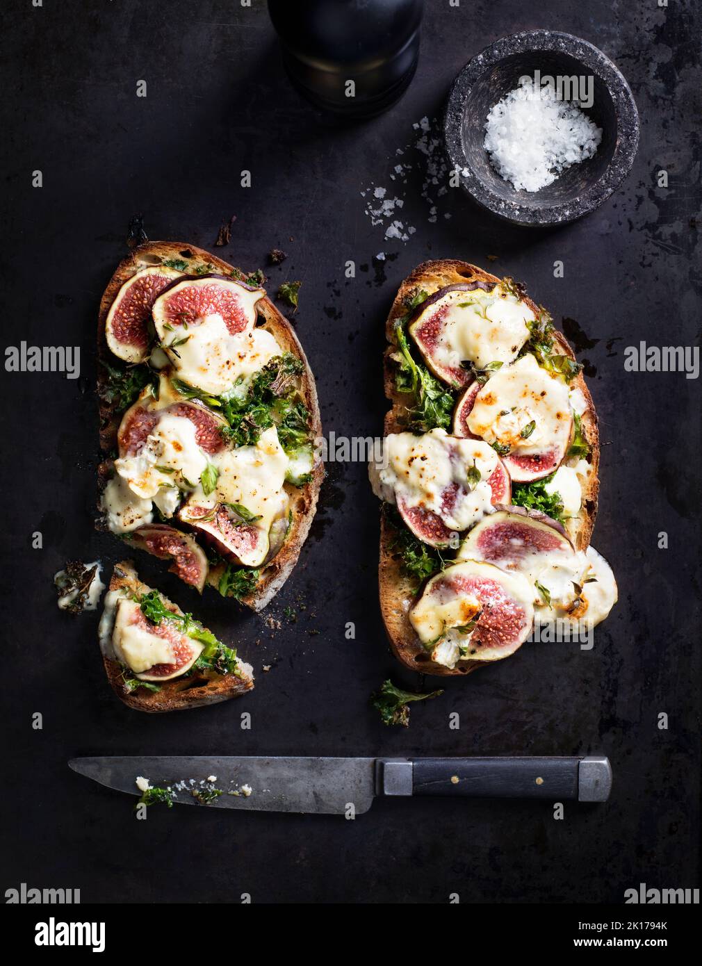 Bread with fig salad Stock Photo - Alamy