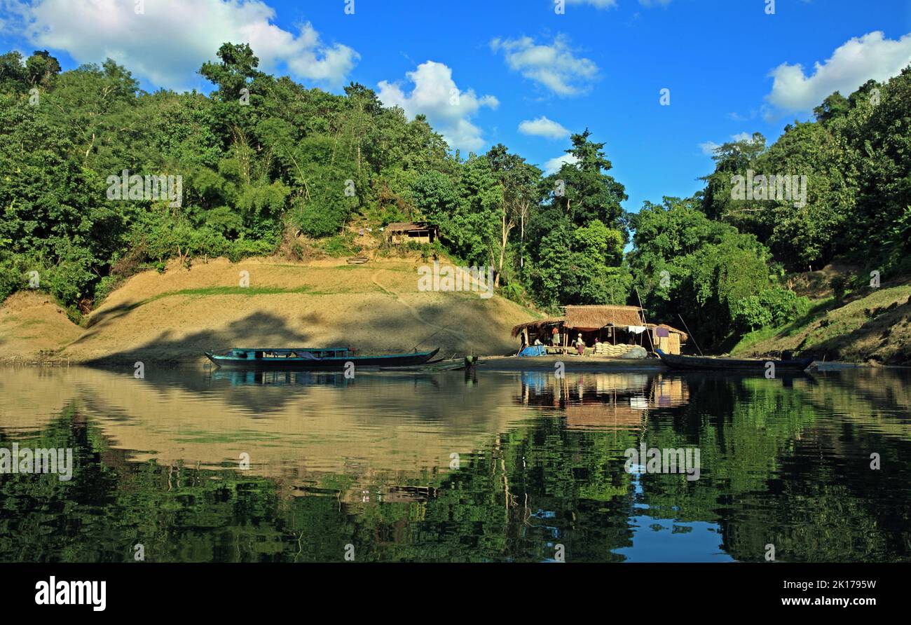 Sangu river hi-res stock photography and images - Alamy