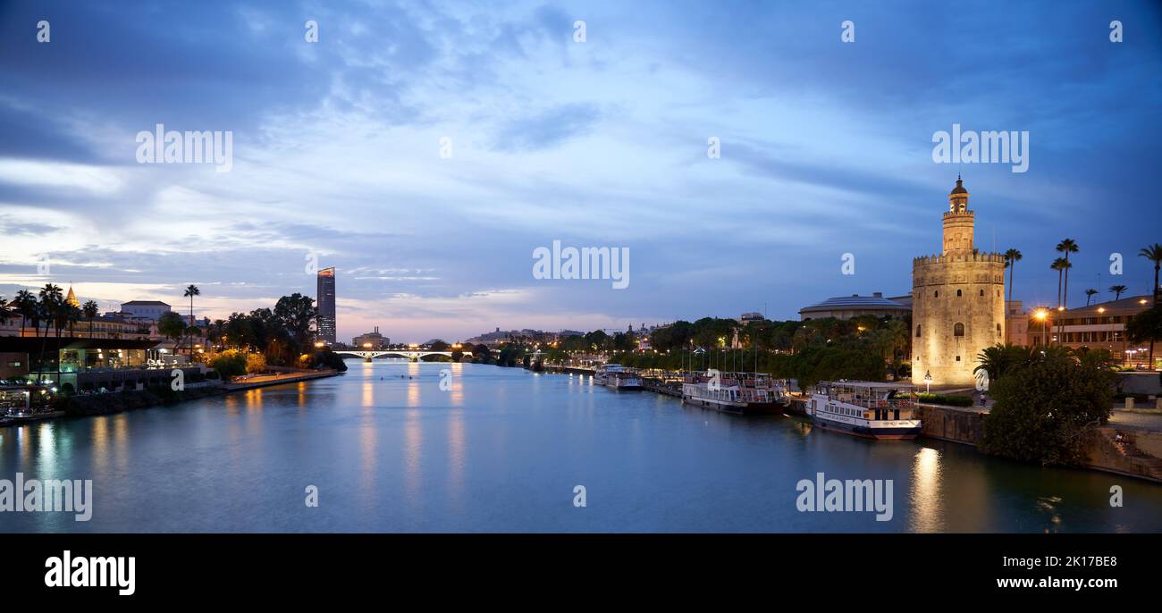Spain map night hi-res stock photography and images - Alamy
