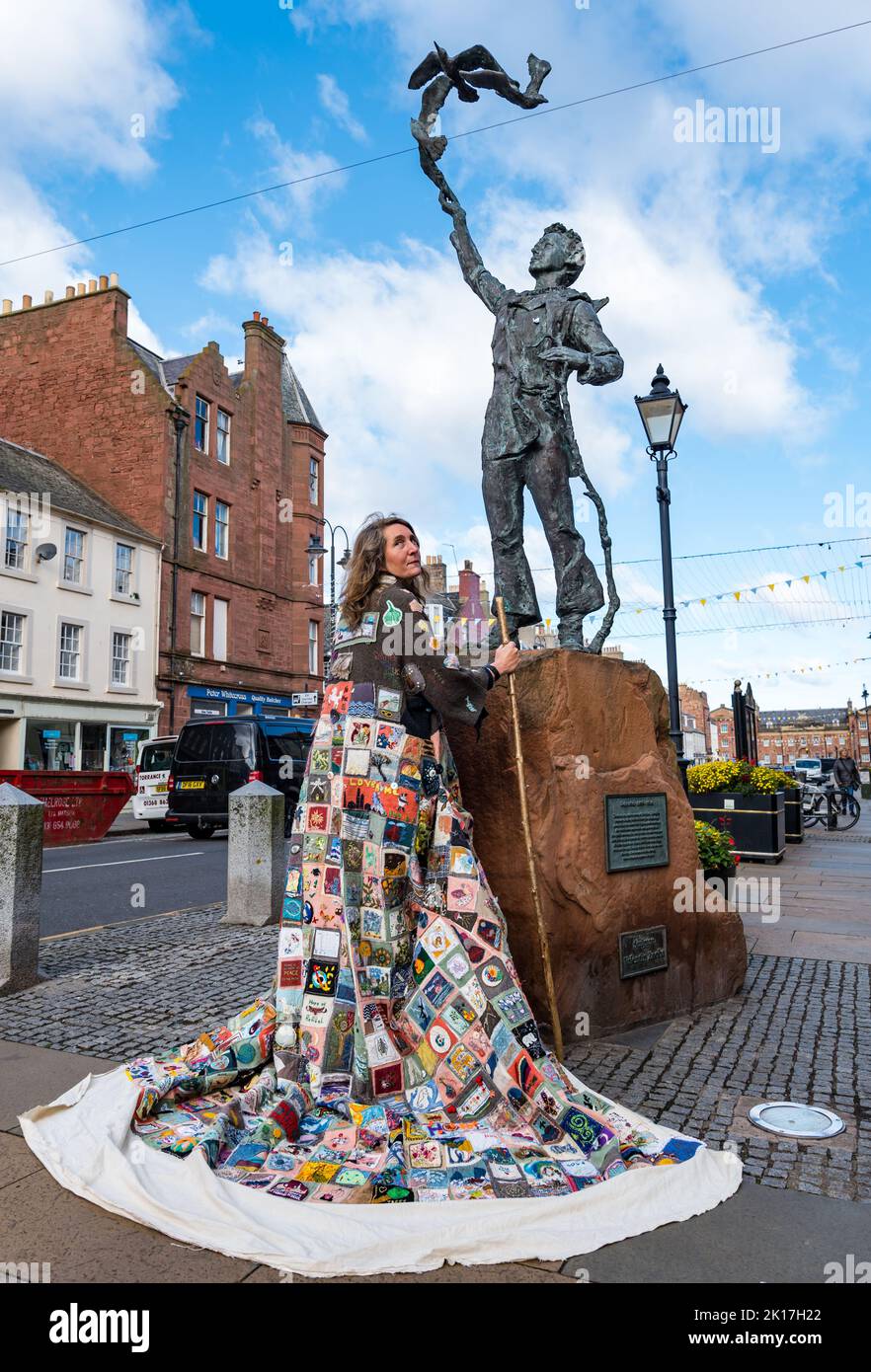 Dunbar, East Lothian, Scotland, UK, 16th September 2022. COP26 Coat of ...