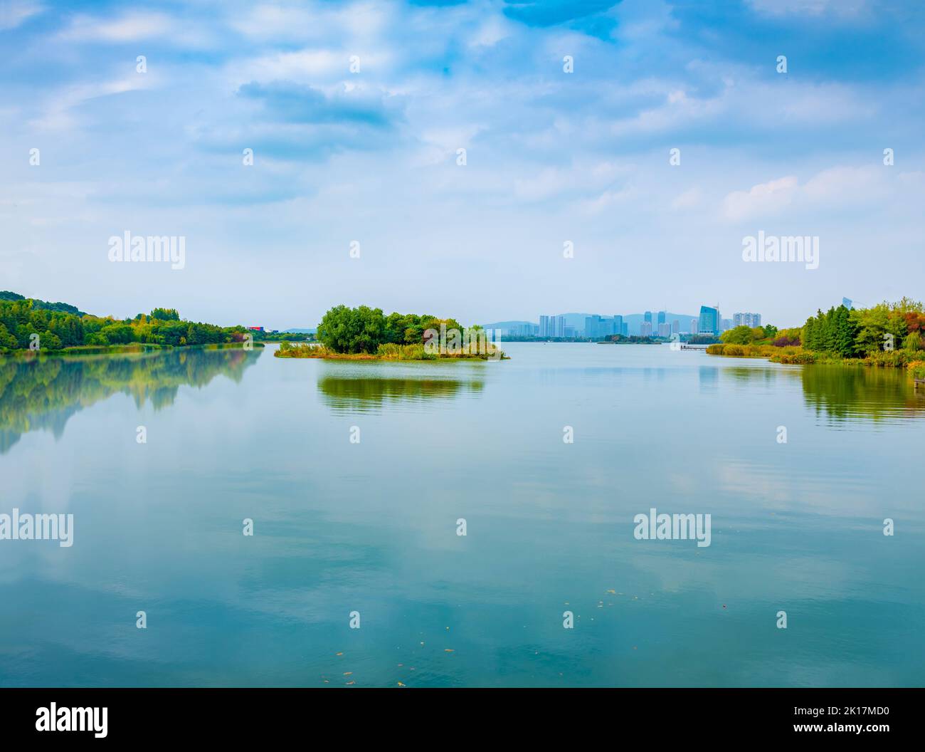 The autumn scenery of Lihu scenic spot in Wuxi, China Stock Photo - Alamy