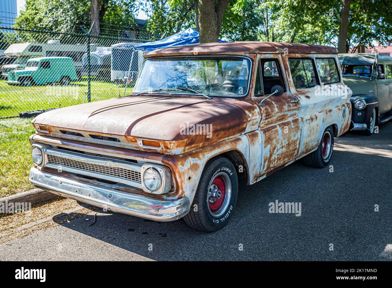 1964 Chevrolet Suburban 1966 Chevrolet Surfer Suburban Start To