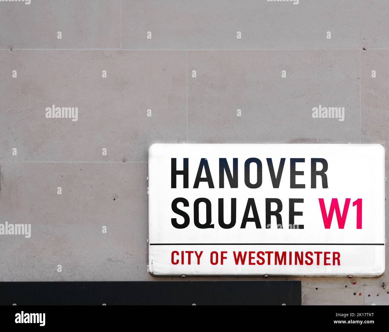 Sign street hanover london hi-res stock photography and images - Alamy