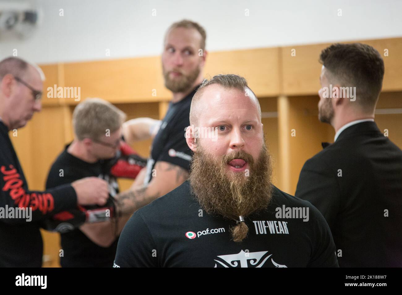 Robert Helenius coach Johan Lindstrom before the Finnish heavyweight's ...