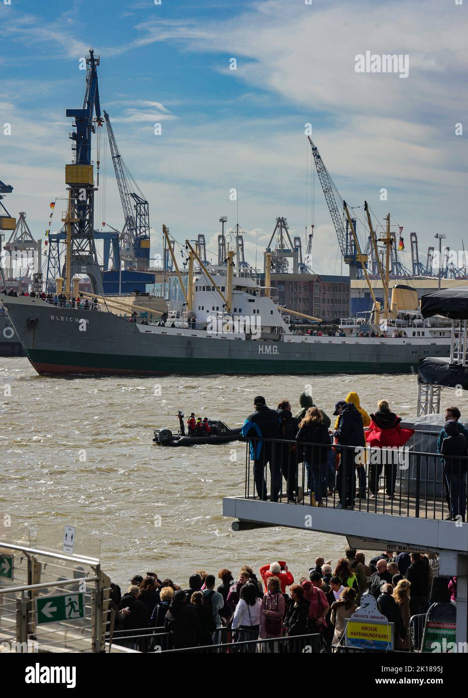 Navy federal fire department hi-res stock photography and images - Alamy