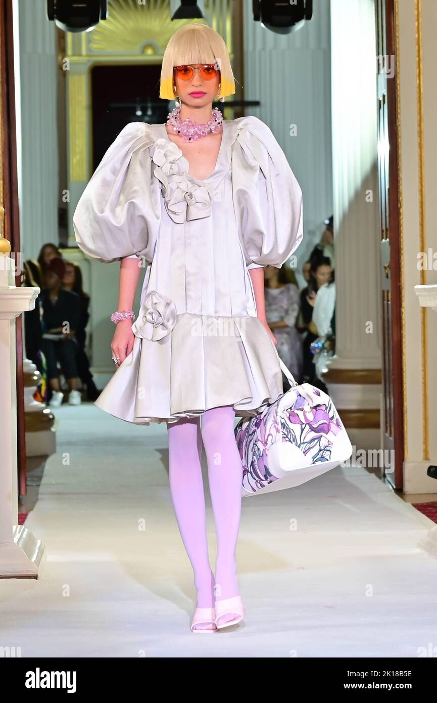 London, UK. 16th Sep, 2022. Paul Costelloe showcases at LFW SE23 at The ...