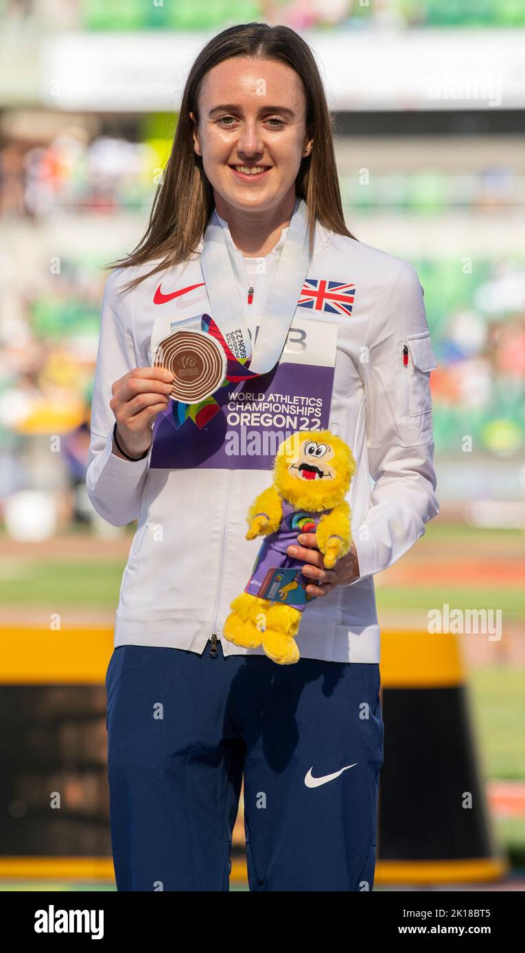 Laura Muir of GB&NI bronze medal presentation for the women’s 1500m at ...