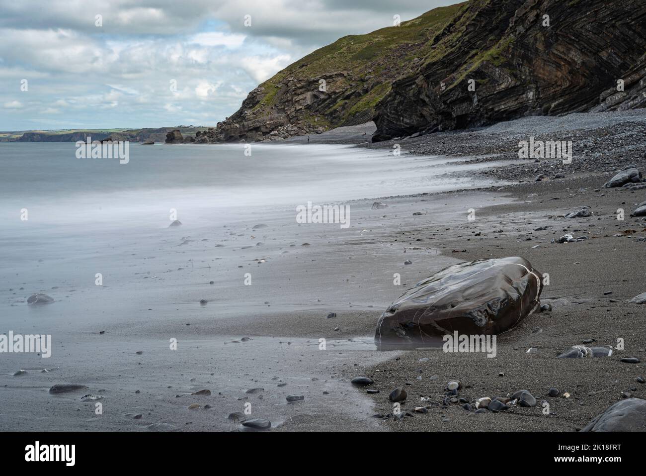 Cornish pebble beach in South West England, UK Stock Photo - Alamy
