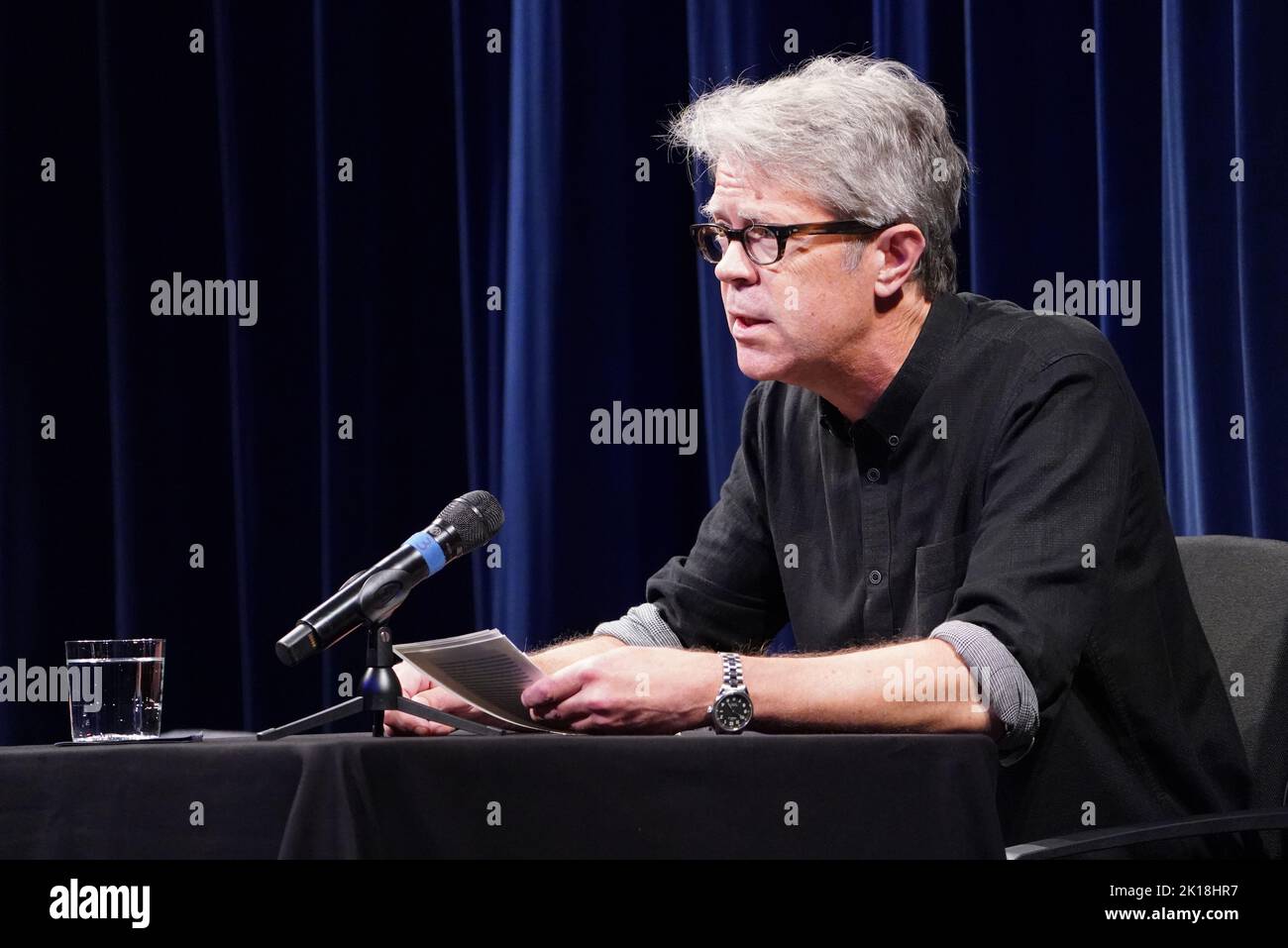 Jonathan e franzen hi-res stock photography and images - Alamy