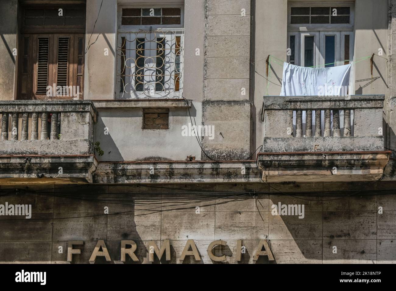 Washing line in balcony in cuba hi-res stock photography and images - Alamy