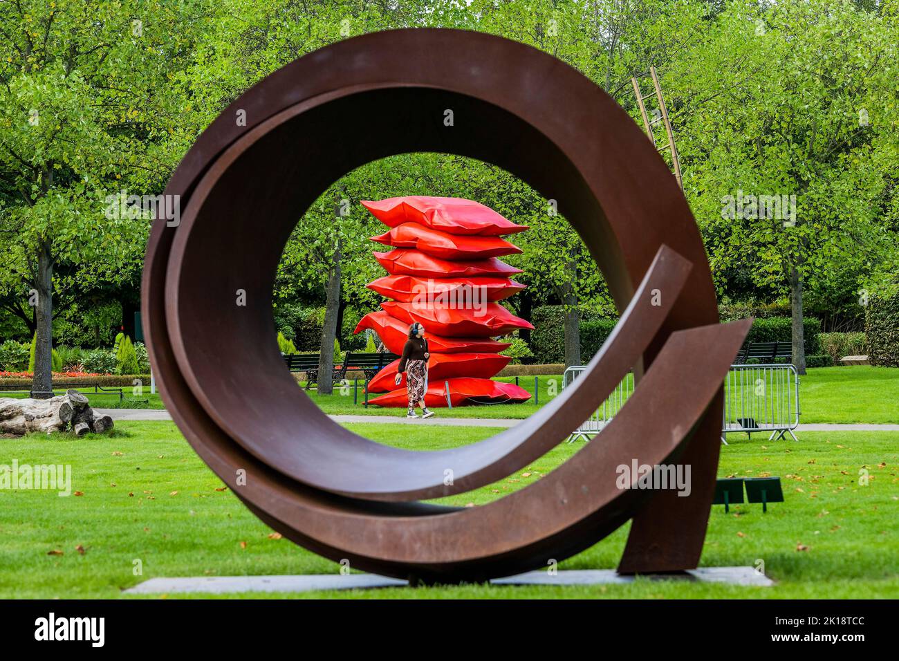 London, UK. 16th Sep, 2022. Shaikha Al Mazrou, Red Stack, 2022, Lawrie ...