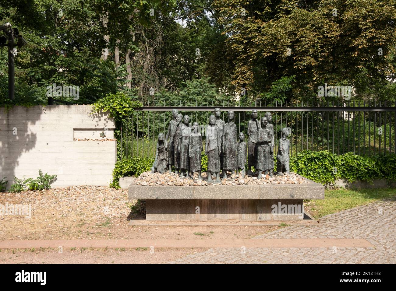 Jewish Memorial Cemetery Sculpture (aka Berlin Jewish Cemetery ...