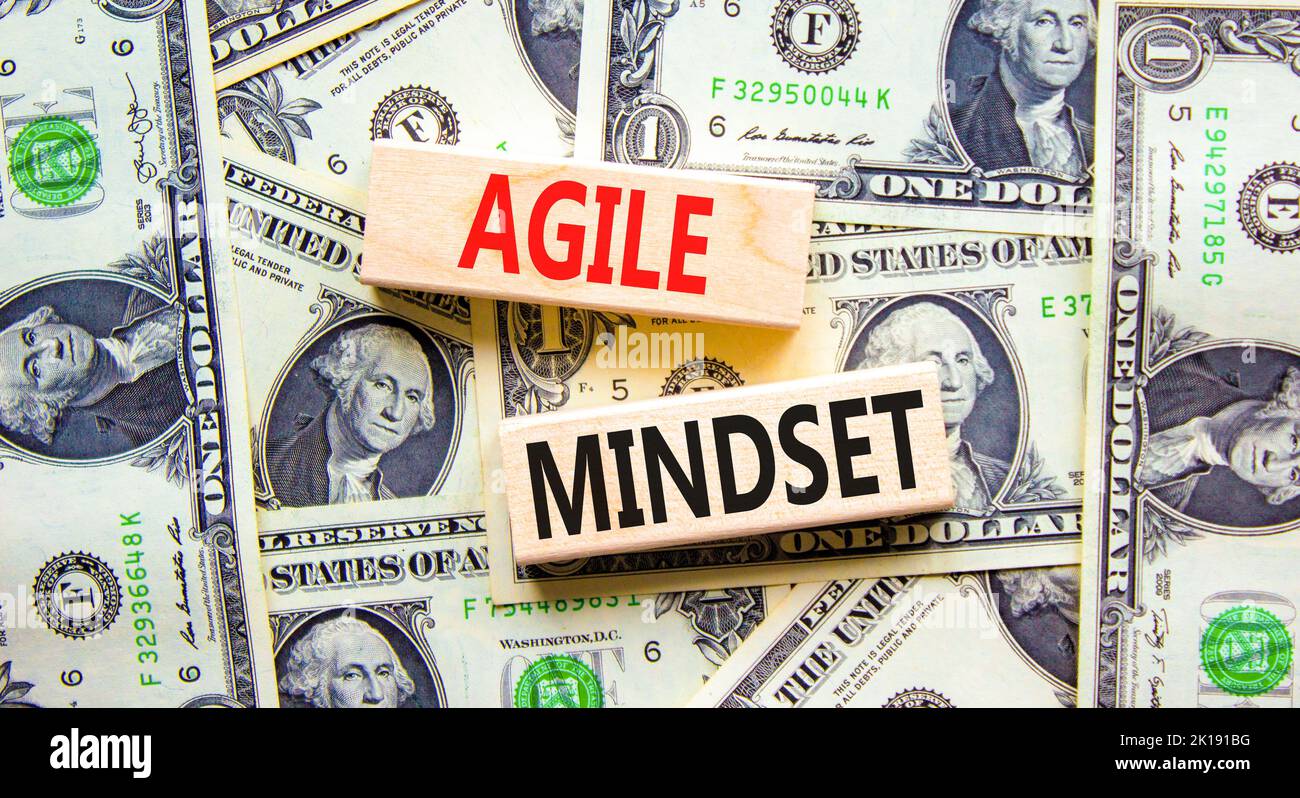 Agile mindset symbol. Concept words Agile mindset on wooden blocks ...